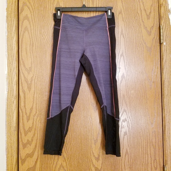 Zella | Pants & Jumpsuits | Zella Capris | Poshmark